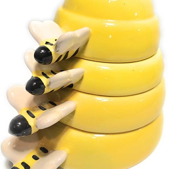 TreasureGates | Other | Beehive Measuring Cups Ceramic 4 Piece Yellow ...